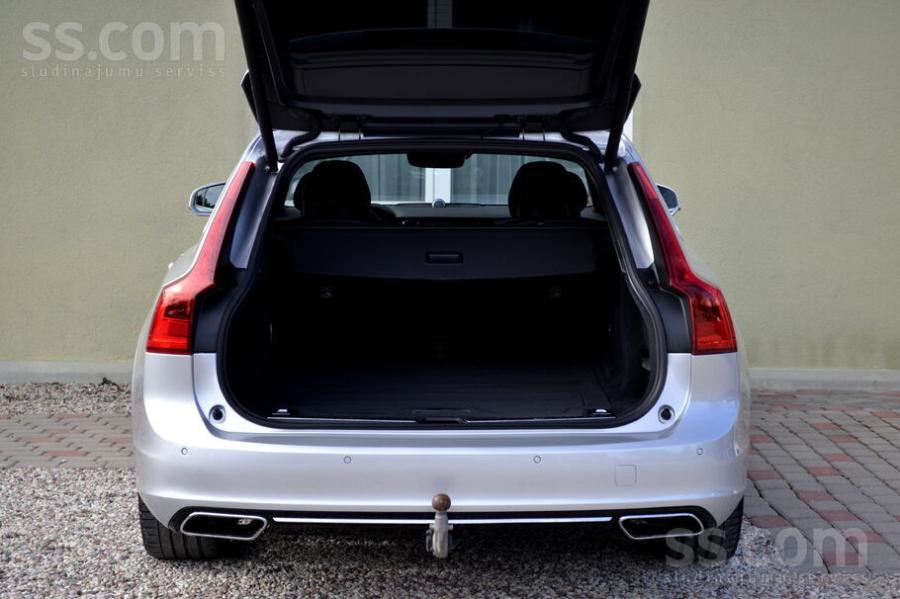 Volvo V90 2018 in Tukums, with an engine capacity of 2.00 L and mileage of 242 thousand km for 17890 €, photo 34 on AUTOMOTO.COM.LV