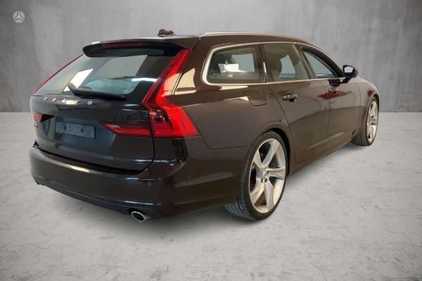Volvo V90 2018 Viļņa, ar dzinēja tilpumu 1.97 L un nobraukumu 210 tūkst. km par 15990 €, foto 3 vietnē AUTOMOTO.COM.LV