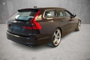Volvo V90 2018 Viļņa, ar dzinēja tilpumu 1.97 L un nobraukumu 210 tūkst. km par 15990 €, foto 4 vietnē AUTOMOTO.COM.LV