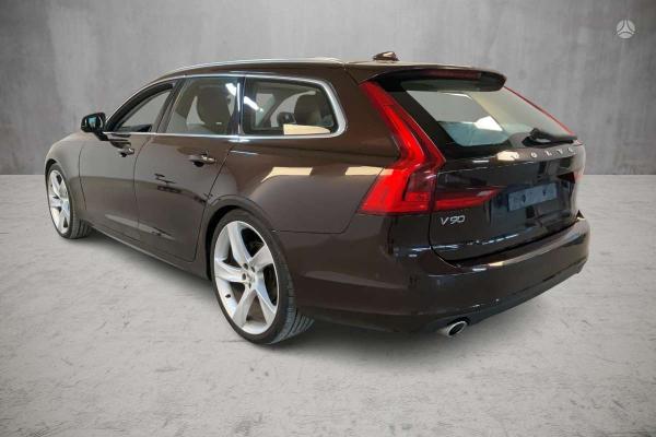 Volvo V90 2018 Viļņa, ar dzinēja tilpumu 1.97 L un nobraukumu 210 tūkst. km par 15990 €, foto 4 vietnē AUTOMOTO.COM.LV