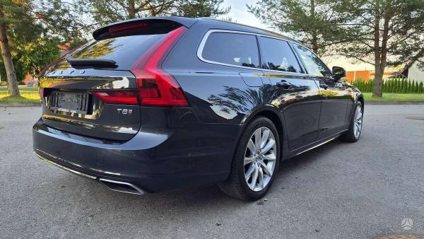 Volvo V90 2018 Kauņa, ar dzinēja tilpumu 2.00 L un nobraukumu 168 tūkst. km par 16300 €, foto 10 vietnē AUTOMOTO.COM.LV