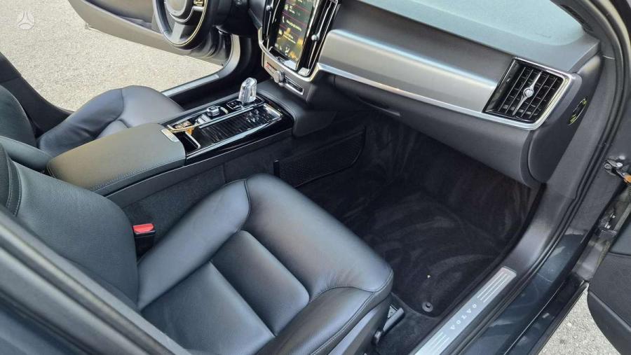 Volvo V90 2018 Kauņa, ar dzinēja tilpumu 2.00 L un nobraukumu 168 tūkst. km par 16300 €, foto 18 vietnē AUTOMOTO.COM.LV
