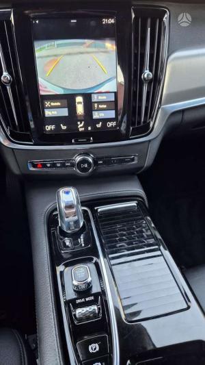 Volvo V90 2018 Kauņa, ar dzinēja tilpumu 2.00 L un nobraukumu 168 tūkst. km par 16300 €, foto 23 vietnē AUTOMOTO.COM.LV