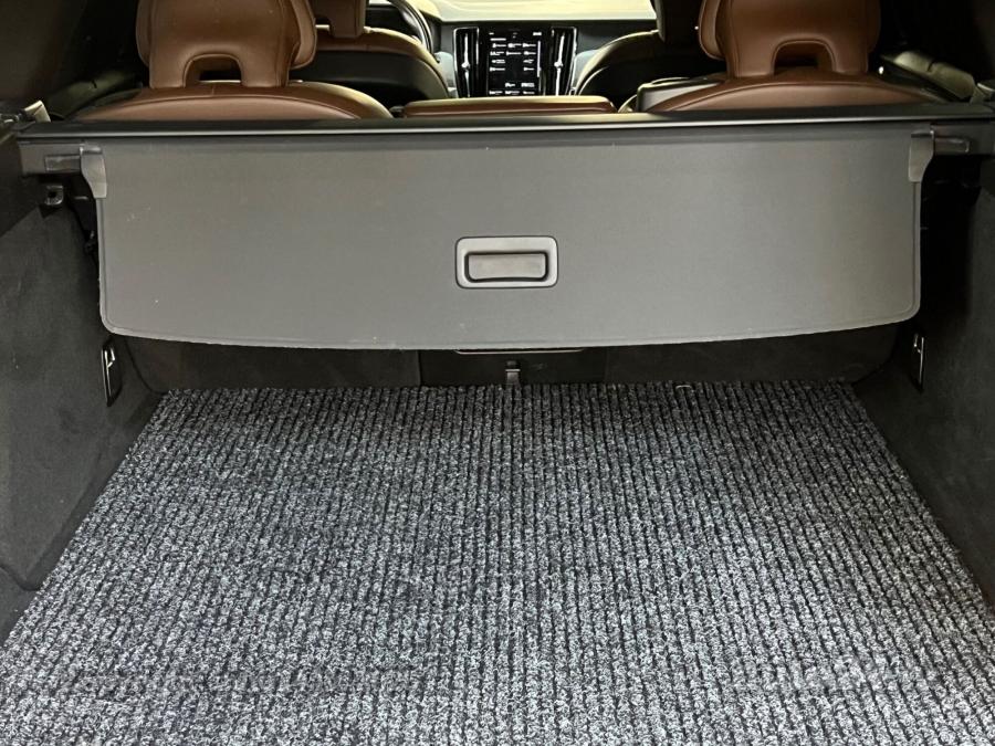 Volvo V90 2018 Tartu, ar dzinēja tilpumu 2.00 L un nobraukumu 224 tūkst. km par 16500 €, foto 13 vietnē AUTOMOTO.COM.LV