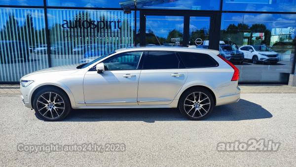 Volvo V90 2018 Tartu, ar dzinēja tilpumu 2.00 L un nobraukumu 284 tūkst. km par 20490 €, foto 2 vietnē AUTOMOTO.COM.LV