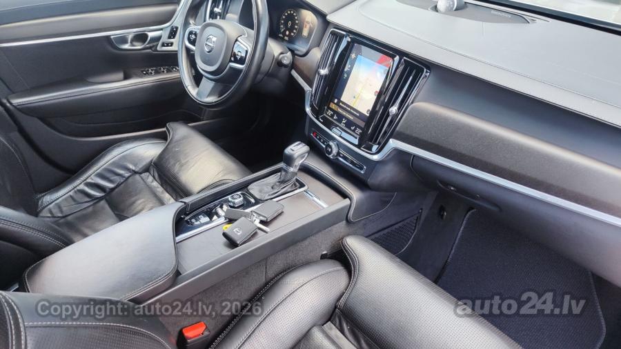 Volvo V90 2018 in Tartu, with an engine capacity of 2.00 L and mileage of 284 thousand km for 20490 €, photo 13 on AUTOMOTO.COM.LV