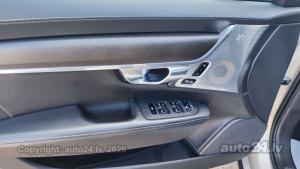 Volvo V90 2018 in Tartu, with an engine capacity of 2.00 L and mileage of 284 thousand km for 20490 €, photo 19 on AUTOMOTO.COM.LV