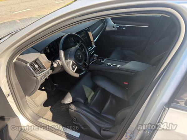 Volvo V90 2018 in Tallinn, with an engine capacity of 2.00 L and mileage of 153 thousand km for 23500 €, photo 6 on AUTOMOTO.COM.LV