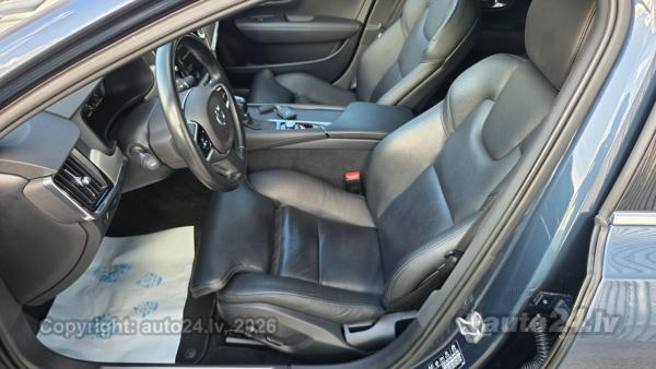 Volvo V90 2018 in Tallinn, with an engine capacity of 2.00 L and mileage of 243 thousand km for 16850 €, photo 11 on AUTOMOTO.COM.LV