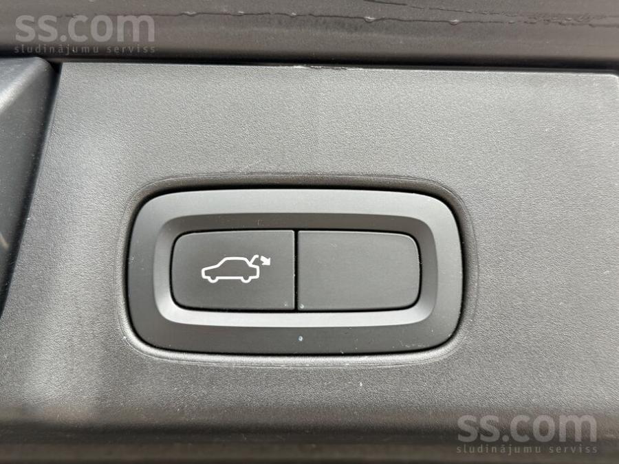 Volvo V90 2019 Rīga, ar dzinēja tilpumu 2.00 L un nobraukumu 209 tūkst. km par 19990 €, foto 14 vietnē AUTOMOTO.COM.LV