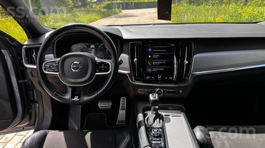 Volvo V90 2019 in Riga, with an engine capacity of 2.00 L and mileage of 202 thousand km for 23500 €, photo 11 on AUTOMOTO.COM.LV