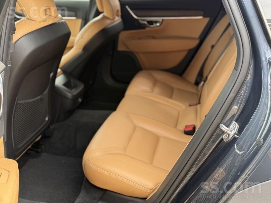 Volvo V90 2019 Rīga, ar dzinēja tilpumu 2.00 L un nobraukumu 209 tūkst. km par 19990 €, foto 13 vietnē AUTOMOTO.COM.LV