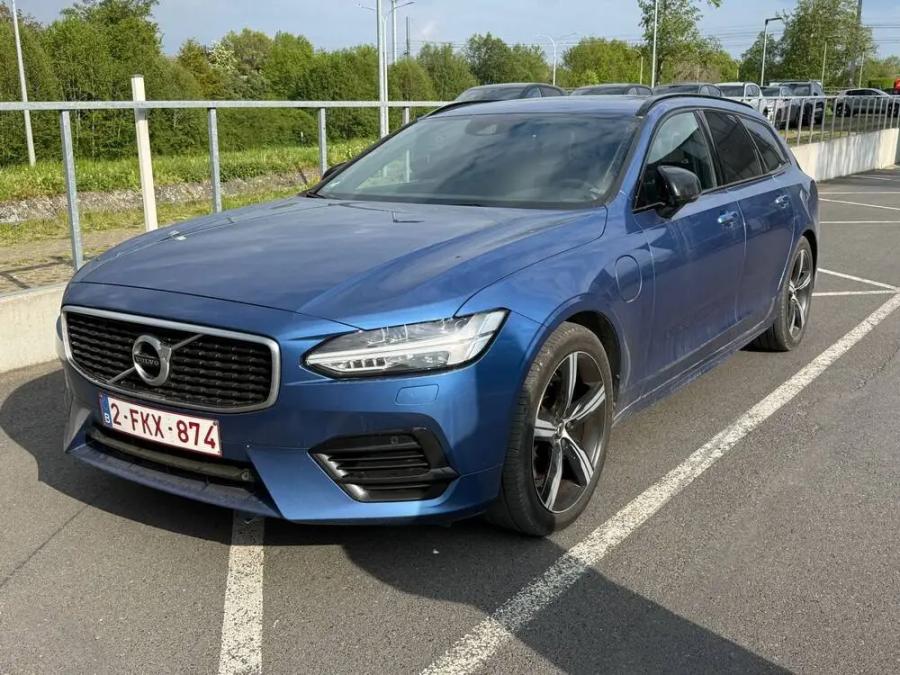 Volvo V90 2019 Rīga, ar dzinēja tilpumu 2.00 L un nobraukumu 265 tūkst. km par 16900 €, foto 1 vietnē AUTOMOTO.COM.LV