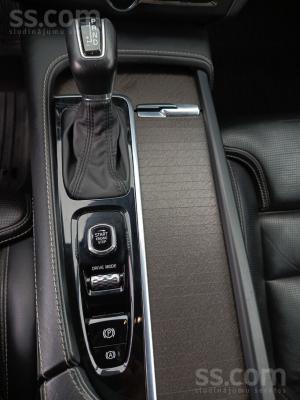 Volvo V90 2019 Rīga, ar dzinēja tilpumu 2.00 L un nobraukumu 235 tūkst. km par 17990 €, foto 9 vietnē AUTOMOTO.COM.LV