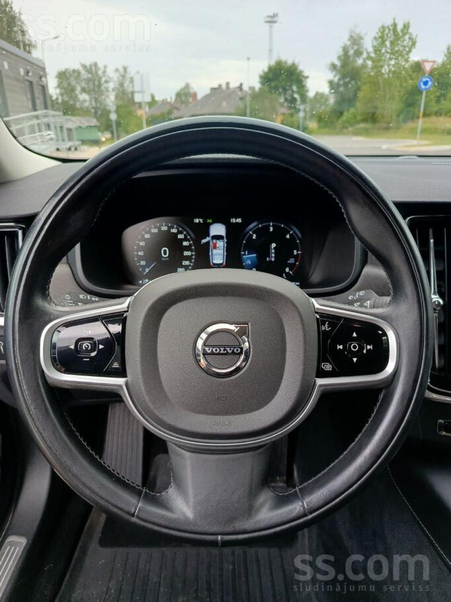 Volvo V90 2019 Rīga, ar dzinēja tilpumu 2.00 L un nobraukumu 235 tūkst. km par 17990 €, foto 10 vietnē AUTOMOTO.COM.LV
