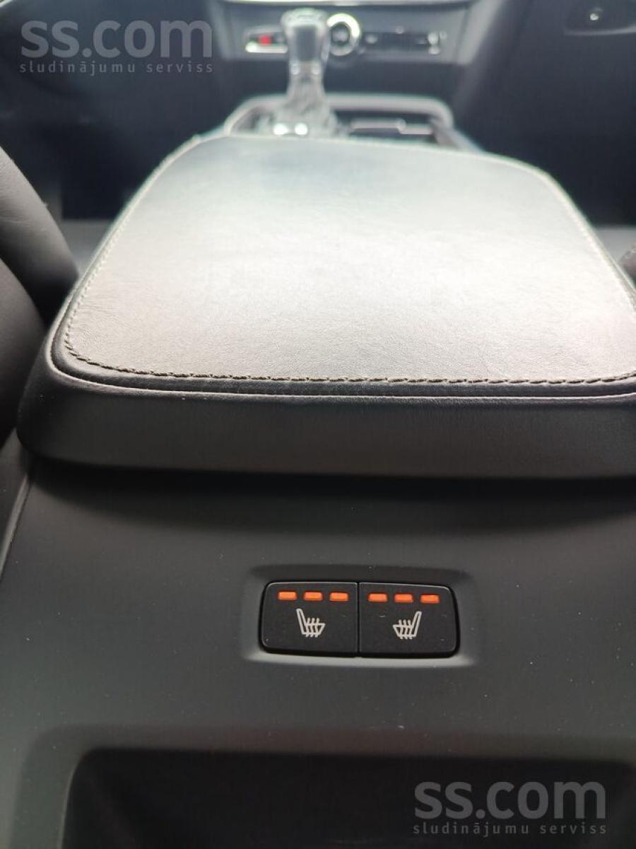 Volvo V90 2019 Rīga, ar dzinēja tilpumu 2.00 L un nobraukumu 235 tūkst. km par 17990 €, foto 25 vietnē AUTOMOTO.COM.LV