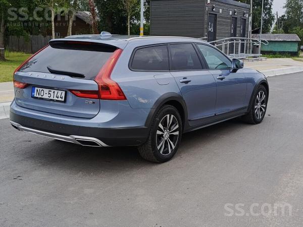 Volvo V90 2019 Rīga, ar dzinēja tilpumu 2.00 L un nobraukumu 235 tūkst. km par 17990 €, foto 4 vietnē AUTOMOTO.COM.LV