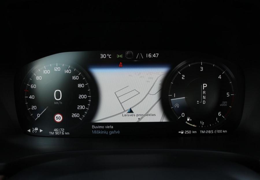 Volvo V90 2020 in Vilnius, with an engine capacity of 2.00 L and mileage of 46 thousand km for 24950 €, photo 6 on AUTOMOTO.COM.LV