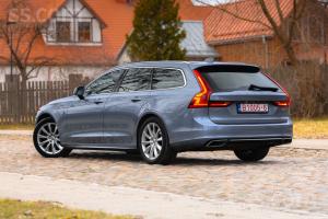 Volvo V90 2020 Jelgava, ar dzinēja tilpumu 2.00 L un nobraukumu 206 tūkst. km par 19300 €, foto 5 vietnē AUTOMOTO.COM.LV