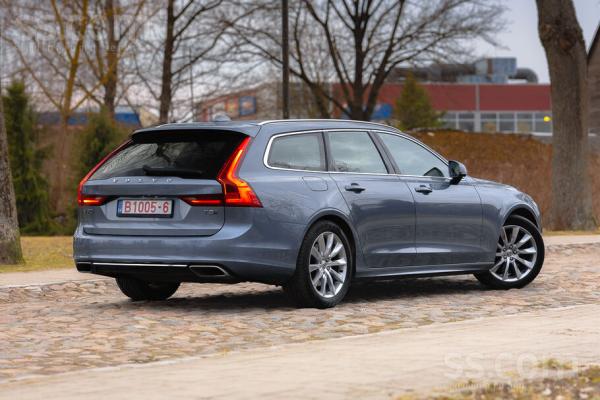 Volvo V90 2020 in Jelgava, with an engine capacity of 2.00 L and mileage of 206 thousand km for 19300 €, photo 5 on AUTOMOTO.COM.LV