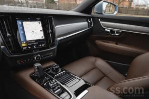 Volvo V90 2020 Jelgava, ar dzinēja tilpumu 2.00 L un nobraukumu 206 tūkst. km par 19300 €, foto 9 vietnē AUTOMOTO.COM.LV