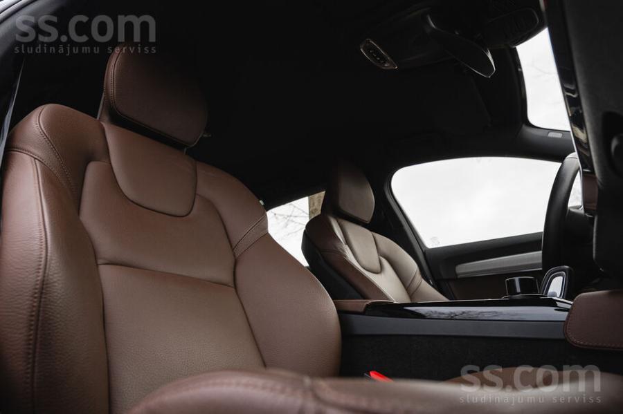 Volvo V90 2020 Jelgava, ar dzinēja tilpumu 2.00 L un nobraukumu 206 tūkst. km par 19300 €, foto 20 vietnē AUTOMOTO.COM.LV
