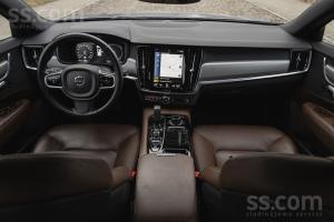 Volvo V90 2020 Jelgava, ar dzinēja tilpumu 2.00 L un nobraukumu 206 tūkst. km par 19300 €, foto 22 vietnē AUTOMOTO.COM.LV