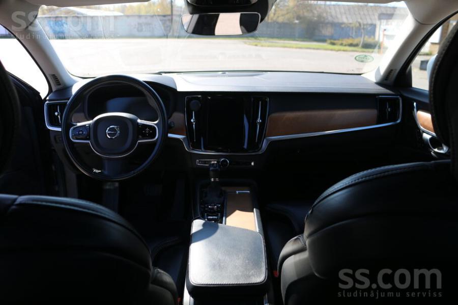 Volvo V90 2020 in Riga, with an engine capacity of 2.00 L and mileage of 149 thousand km for 22800 €, photo 6 on AUTOMOTO.COM.LV