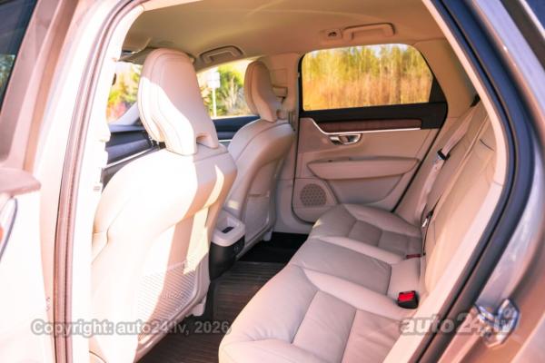 Volvo V90 2021 Tallina, ar dzinēja tilpumu 2.00 L un nobraukumu 189 tūkst. km par 30400 €, foto 7 vietnē AUTOMOTO.COM.LV