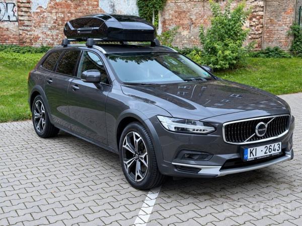 Volvo V90 2021 Rīga, ar dzinēja tilpumu 2.00 L un nobraukumu 79 tūkst. km par 32500 €, foto 3 vietnē AUTOMOTO.COM.LV