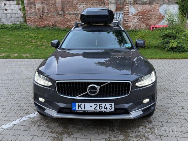 Volvo V90 2021 Rīga, ar dzinēja tilpumu 2.00 L un nobraukumu 79 tūkst. km par 32500 €, foto 4 vietnē AUTOMOTO.COM.LV