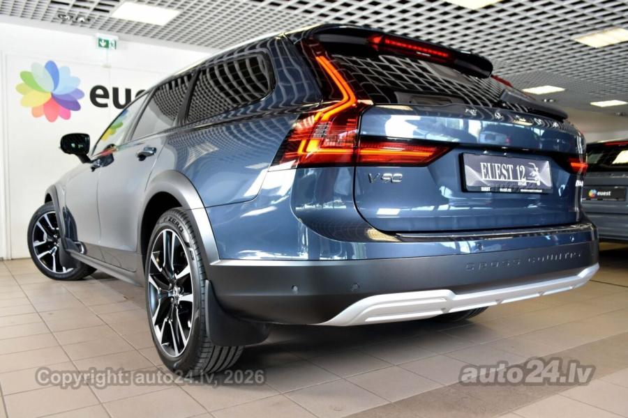 Volvo V90 2022 Tallina, ar dzinēja tilpumu 2.00 L un nobraukumu 128 tūkst. km par 37990 €, foto 1 vietnē AUTOMOTO.COM.LV