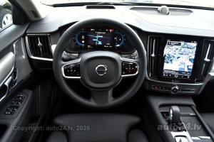 Volvo V90 2022 Tallina, ar dzinēja tilpumu 2.00 L un nobraukumu 128 tūkst. km par 37990 €, foto 18 vietnē AUTOMOTO.COM.LV