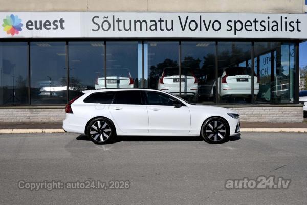 Volvo V90 2025 in Tallinn, with an engine capacity of 2.00 L and mileage of 24 thousand km for 48990 €, photo 7 on AUTOMOTO.COM.LV