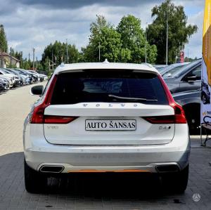Balts Volvo V90 2018 Tauragė, ar dzinēja tilpumu 2.00 L un nobraukumu 258 tūkst. km par 17400 €, foto 10 vietnē AUTOMOTO.COM.LV