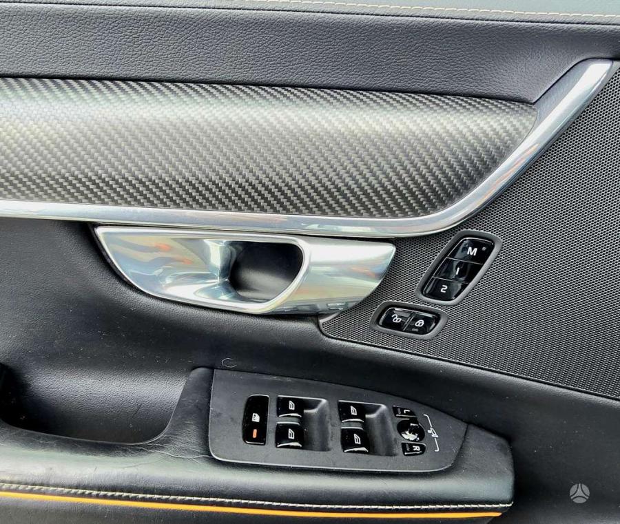 Balts Volvo V90 2018 Tauragė, ar dzinēja tilpumu 2.00 L un nobraukumu 258 tūkst. km par 17400 €, foto 34 vietnē AUTOMOTO.COM.LV