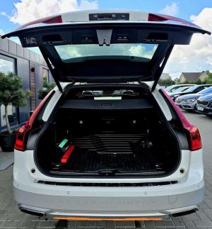 Balts Volvo V90 2018 Tauragė, ar dzinēja tilpumu 2.00 L un nobraukumu 258 tūkst. km par 17400 €, foto 38 vietnē AUTOMOTO.COM.LV