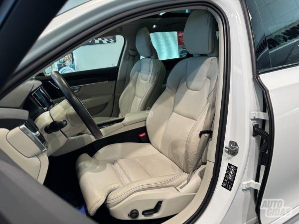 White Volvo V90 2019 in Kaunas, with an engine capacity of 0.00 L and mileage of 89 thousand km for 37071 €, photo 10 on AUTOMOTO.COM.LV
