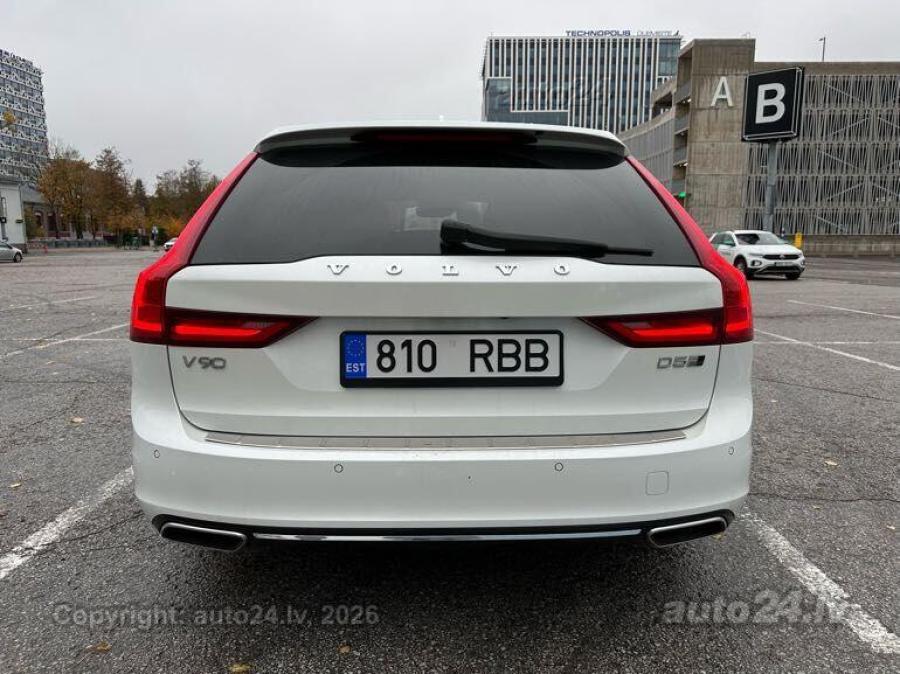 Balts Volvo V90 2016 Pērnava, ar dzinēja tilpumu 2.00 L un nobraukumu 220 tūkst. km par 18500 €, foto 3 vietnē AUTOMOTO.COM.LV