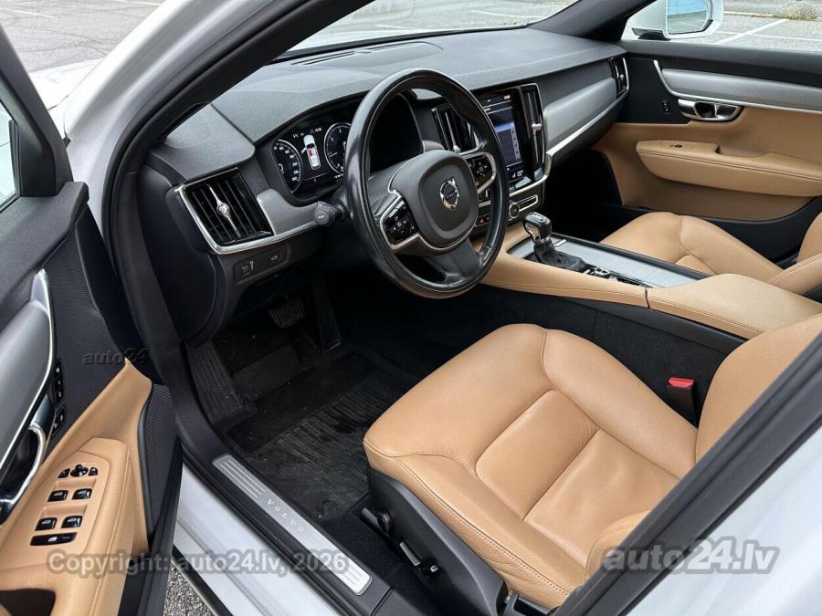 Balts Volvo V90 2016 Pērnava, ar dzinēja tilpumu 2.00 L un nobraukumu 220 tūkst. km par 18500 €, foto 12 vietnē AUTOMOTO.COM.LV
