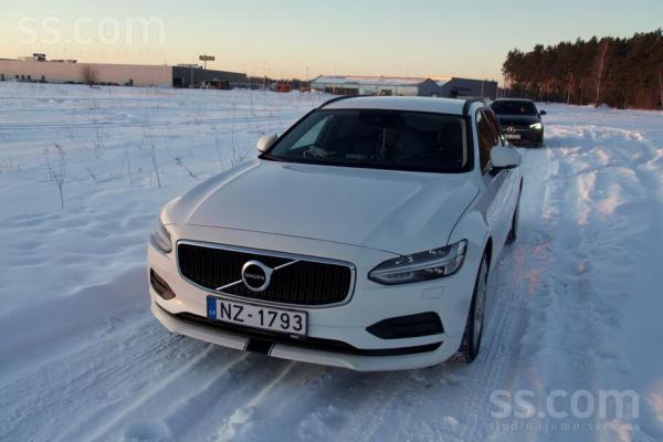 White Volvo V90 2016 in Riga, with an engine capacity of 2.00 L and mileage of 195 thousand km for 15850 €, photo 3 on AUTOMOTO.COM.LV
