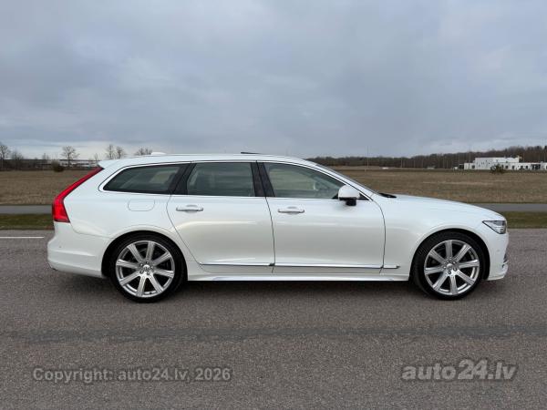 White Volvo V90 2016 in Tallinn, with an engine capacity of 2.00 L and mileage of 253 thousand km for 17990 €, photo 10 on AUTOMOTO.COM.LV