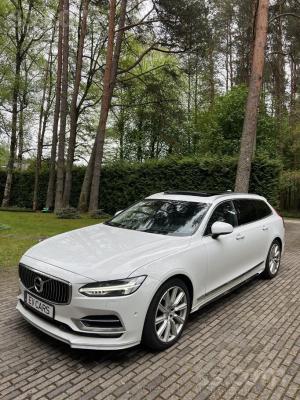White Volvo V90 2016 in Riga, with an engine capacity of 2.00 L and mileage of 371 thousand km for 16000 €, photo 3 on AUTOMOTO.COM.LV