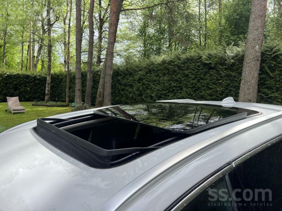 White Volvo V90 2016 in Riga, with an engine capacity of 2.00 L and mileage of 371 thousand km for 16000 €, photo 16 on AUTOMOTO.COM.LV