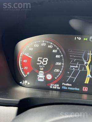 White Volvo V90 2016 in Riga, with an engine capacity of 2.00 L and mileage of 371 thousand km for 16000 €, photo 24 on AUTOMOTO.COM.LV