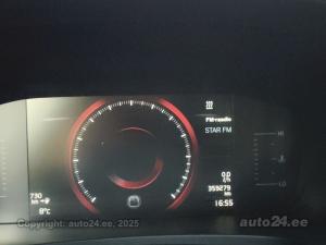 Balts Volvo V90 2017 Hāpsalu, ar dzinēja tilpumu 2.00 L un nobraukumu 359 tūkst. km par 12500 €, foto 19 vietnē AUTOMOTO.COM.LV