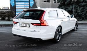 White Volvo V90 2017 in Tallinn, with an engine capacity of 2.00 L and mileage of 230 thousand km for 15790 €, photo 5 on AUTOMOTO.COM.LV