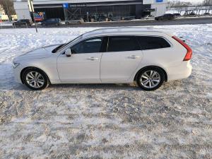 White Volvo V90 2017 in Kaunas, with an engine capacity of 1.97 L and mileage of 302 thousand km for 13750 €, photo 8 on AUTOMOTO.COM.LV