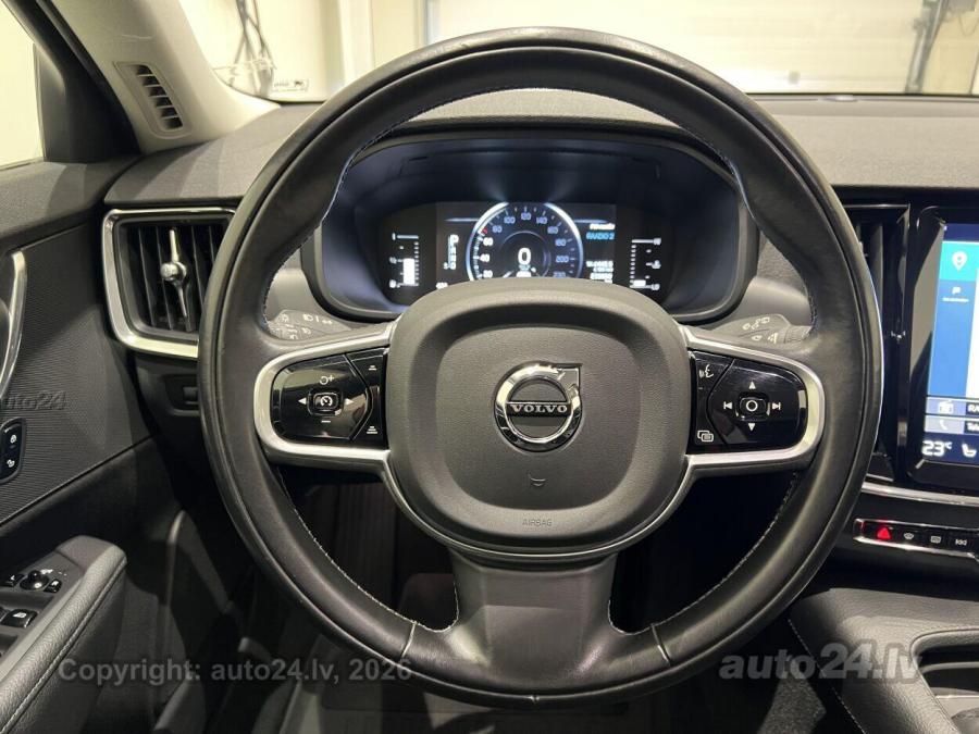 Balts Volvo V90 2017 Tallina, ar dzinēja tilpumu 2.00 L un nobraukumu 234 tūkst. km par 14900 €, foto 9 vietnē AUTOMOTO.COM.LV