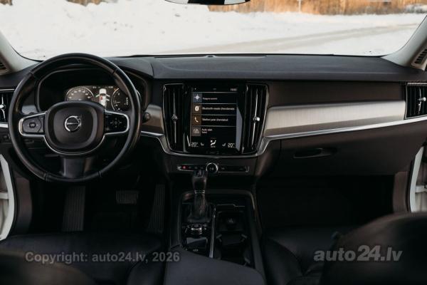 Balts Volvo V90 2017 Tallina, ar dzinēja tilpumu 2.00 L un nobraukumu 230 tūkst. km par 14990 €, foto 6 vietnē AUTOMOTO.COM.LV